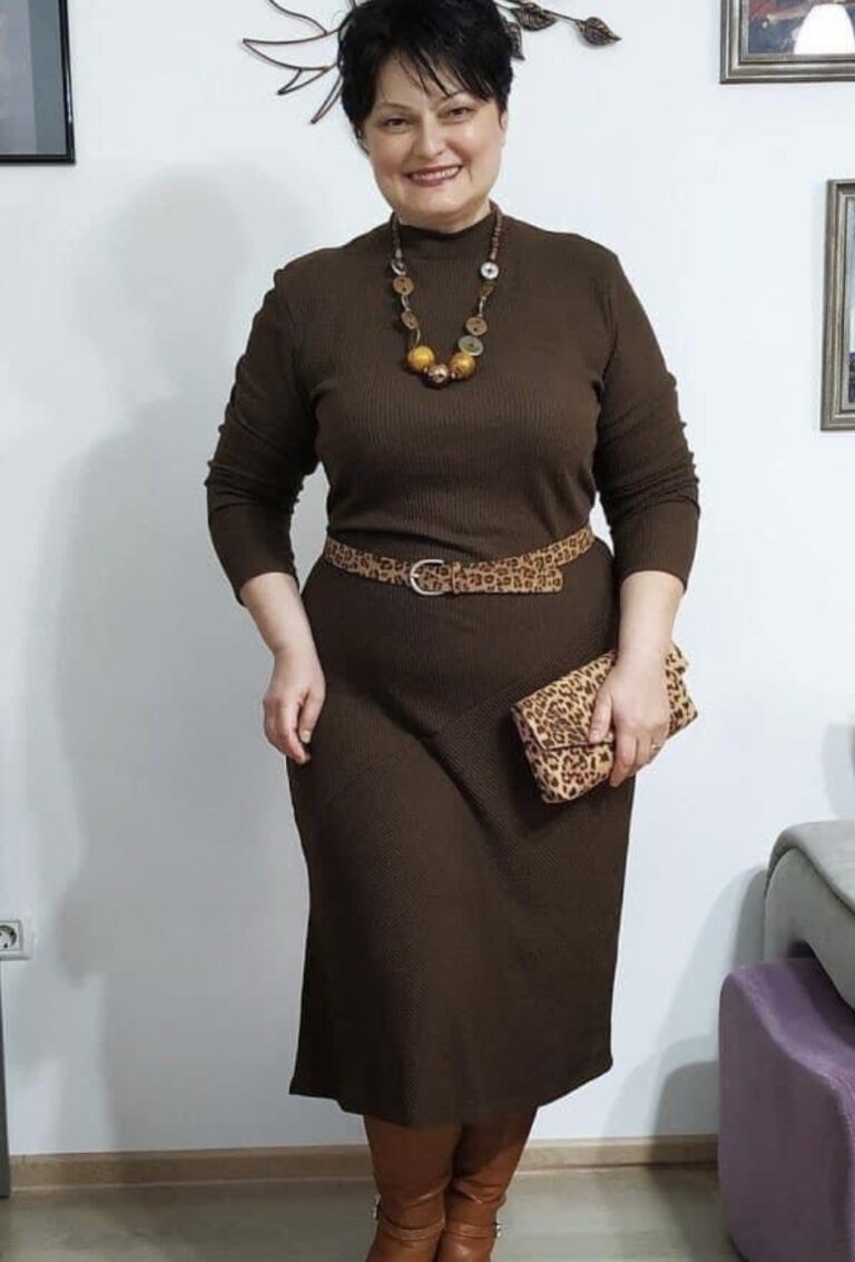 50 Trendy Hip Clothes for 50 Year Old Woman - Plus Size Women Fashion