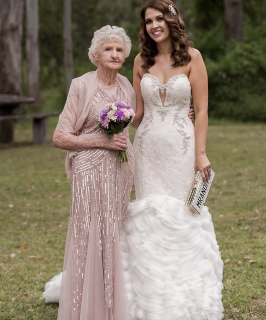 40 Decent Grandmother of the Bride Dresses with Jackets