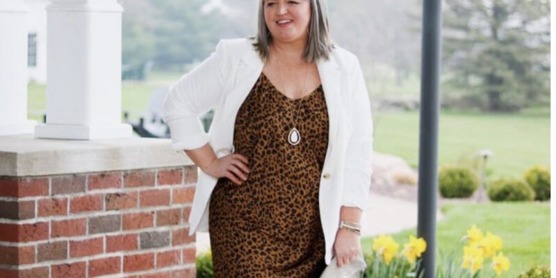 50 Trendy Hip Clothes for 50 Year Old Woman - Plus Size Women Fashion