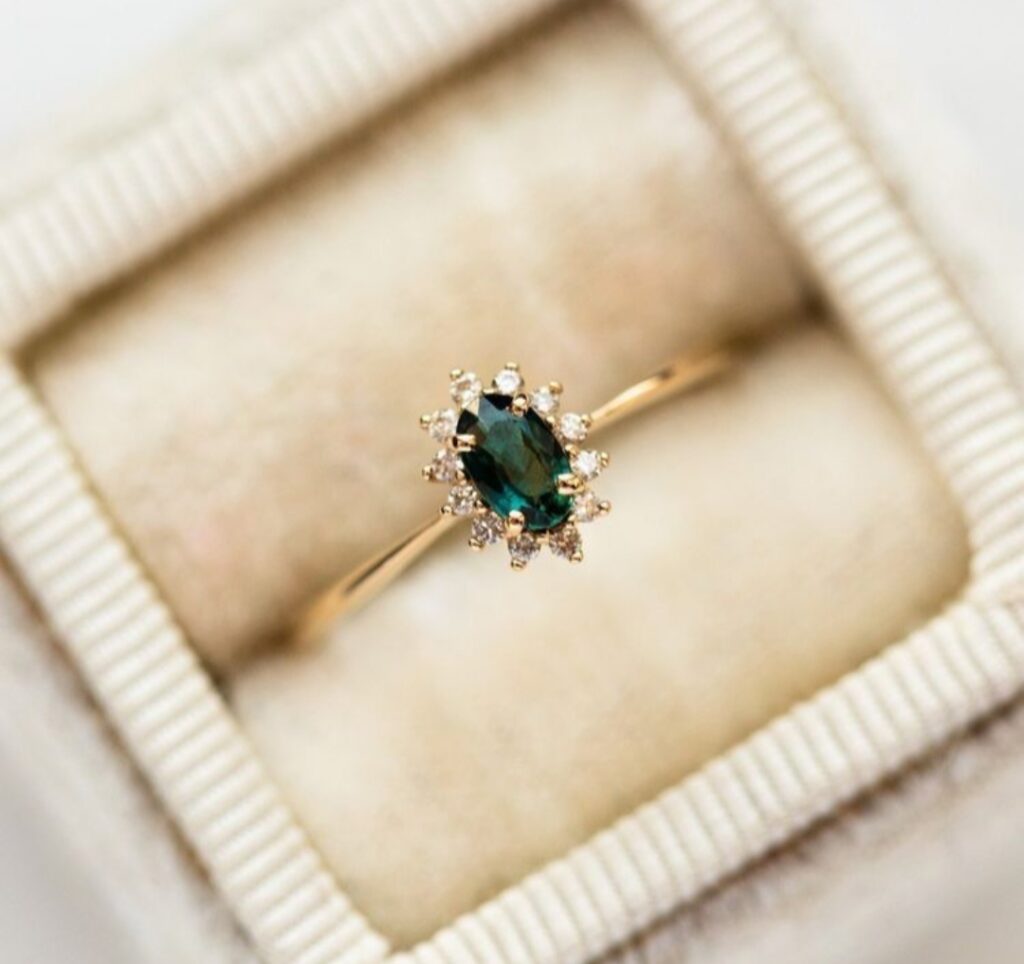 70 Latest Designs of Gold Rings for Womens for Engagement 2025