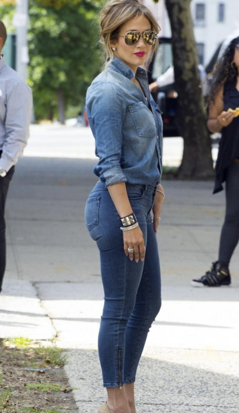 35 Sexy Fashion Ideas for 36, 38 & 39 Years Old Women 2025